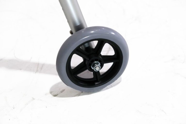 ZIMMER ZOOM Walking frame - MobiAssist | Freedom of Movement